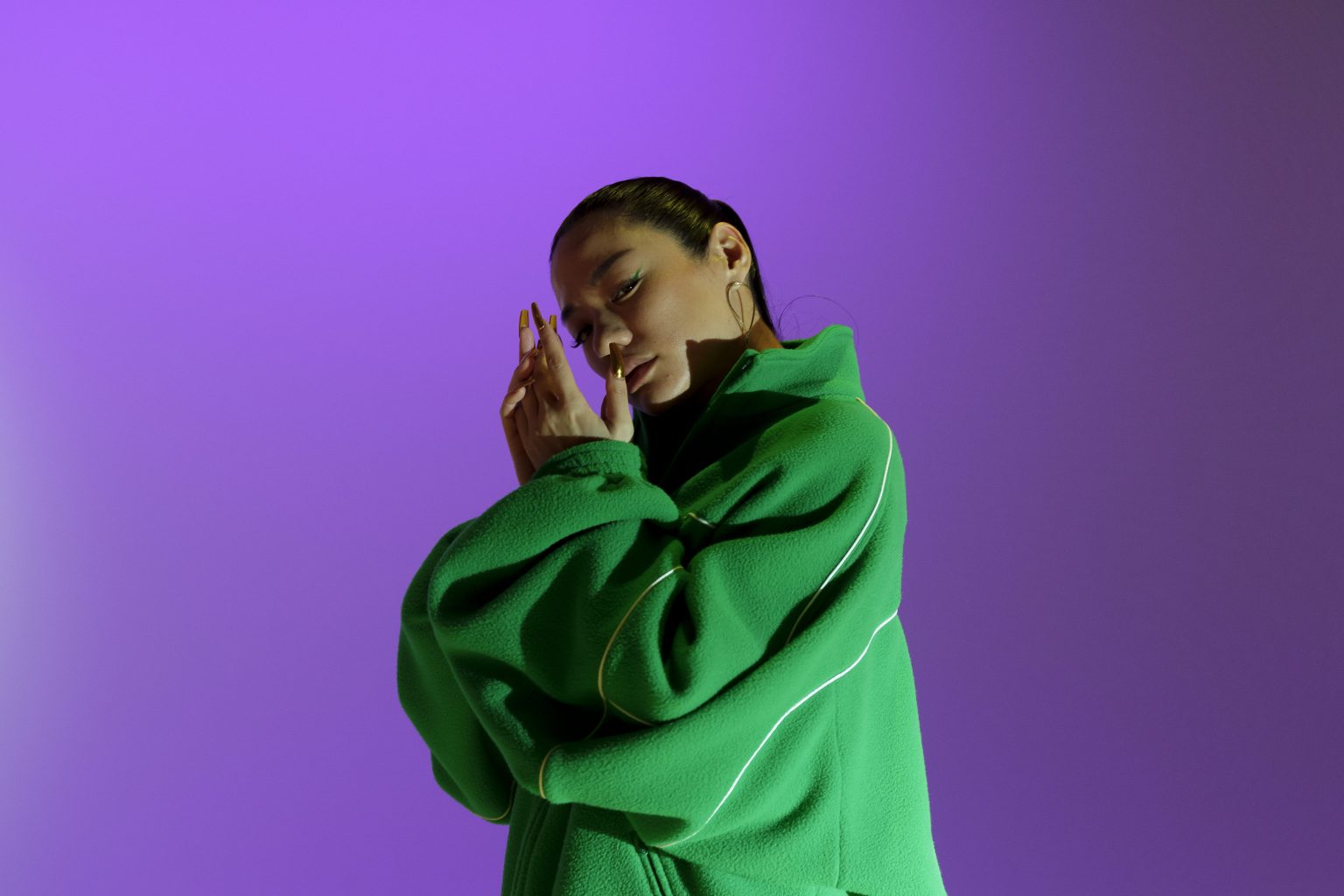 【対談】AI × Awich | 私たちはそんなに違わない - FNMNL (フェノメナル)