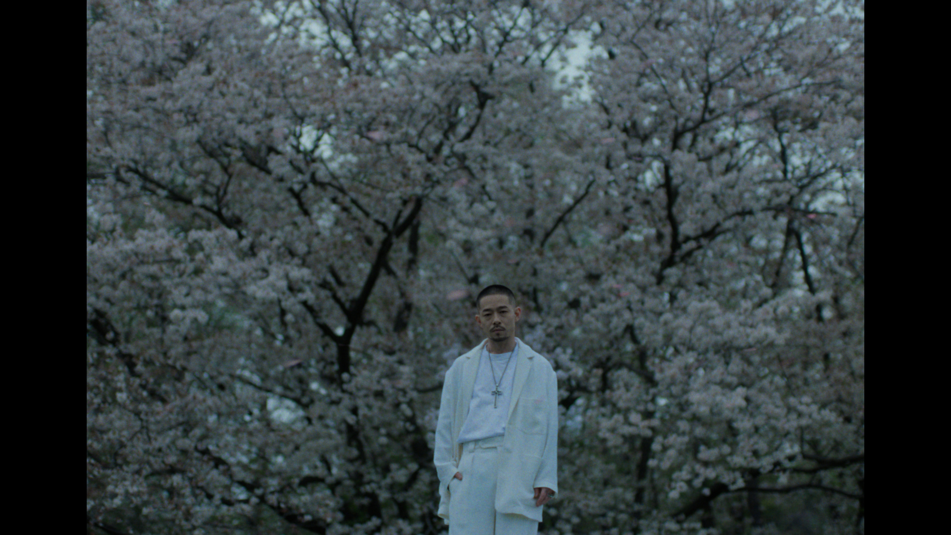 ZORNが新曲"声"のミュージックビデオを公開 - FNMNL (フェノメナル)