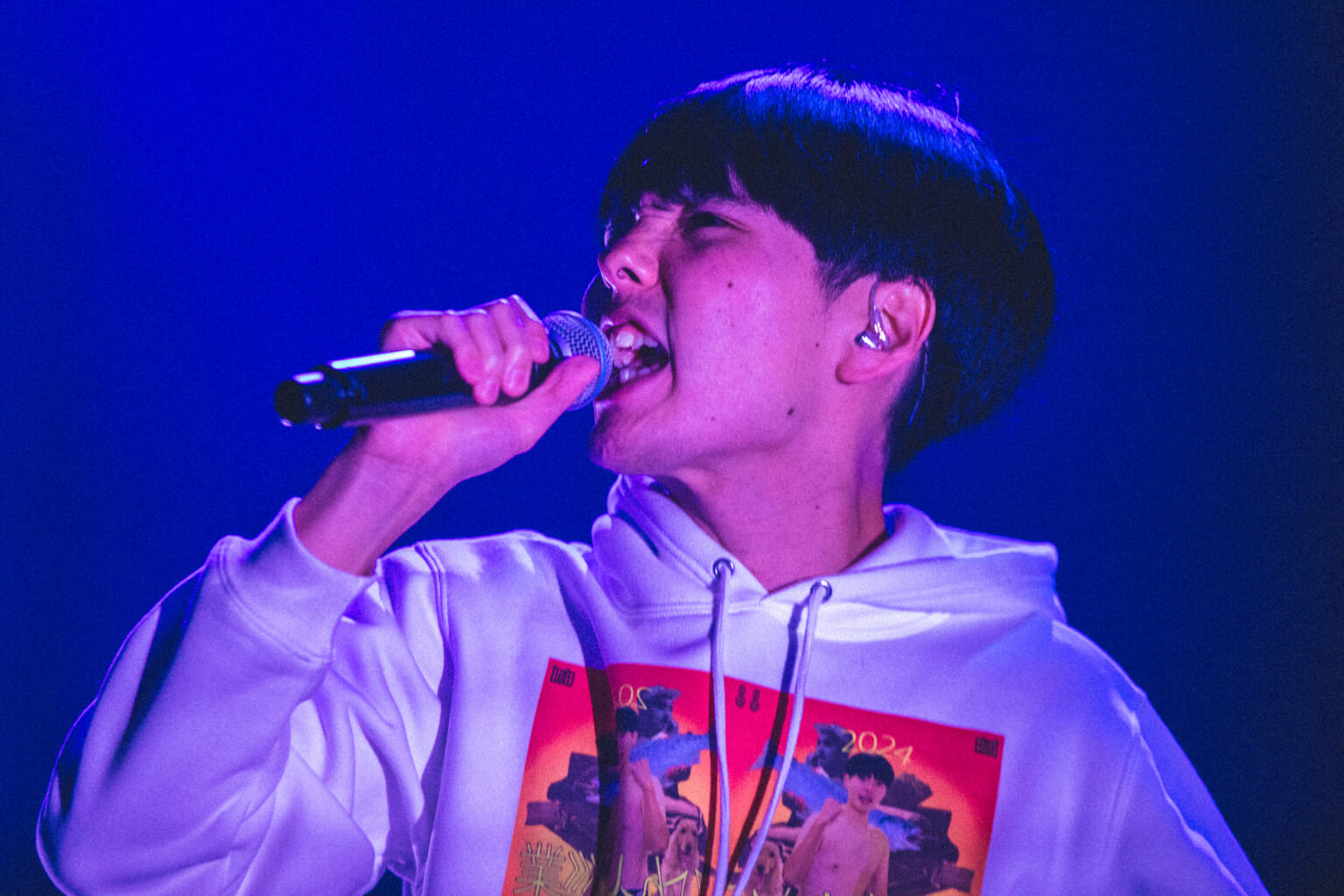 【ライブレポート】オープニングからエンディングまで踊り明かした『dodo×tofubeats×VaVa』スリーマン - FNMNL (フェノメナル)