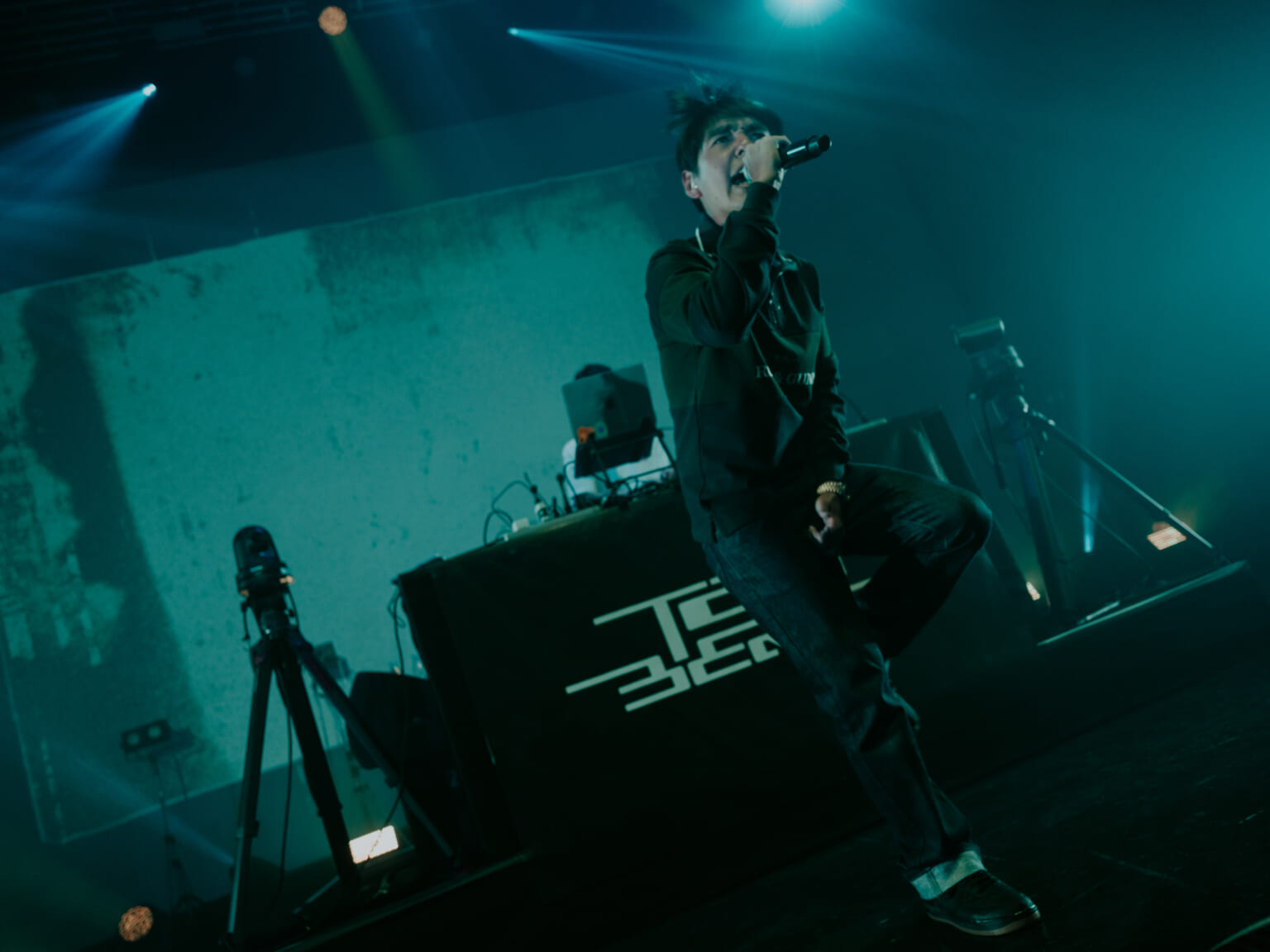 【ライブレポート】tofubeats Live at Zepp Haneda 2025 - FNMNL (フェノメナル)