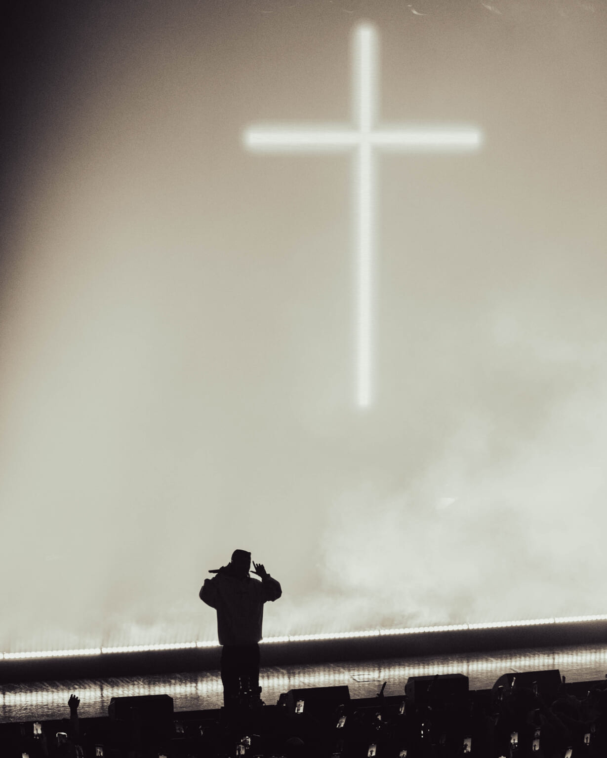 【ライブレポート】Kvi Baba 2nd One Man Live Tour 2025 | 内面の葛藤を芸術に昇華、満を持して武道館へ - FNMNL (フェノメナル)